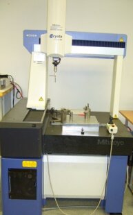 MITUTOYO CMM-2 Electronic Test Equipment used for sale price #9108870 ...