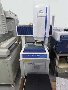 MITUTOYO Quick Vision Apex Microscope used for sale price #293794413 ...