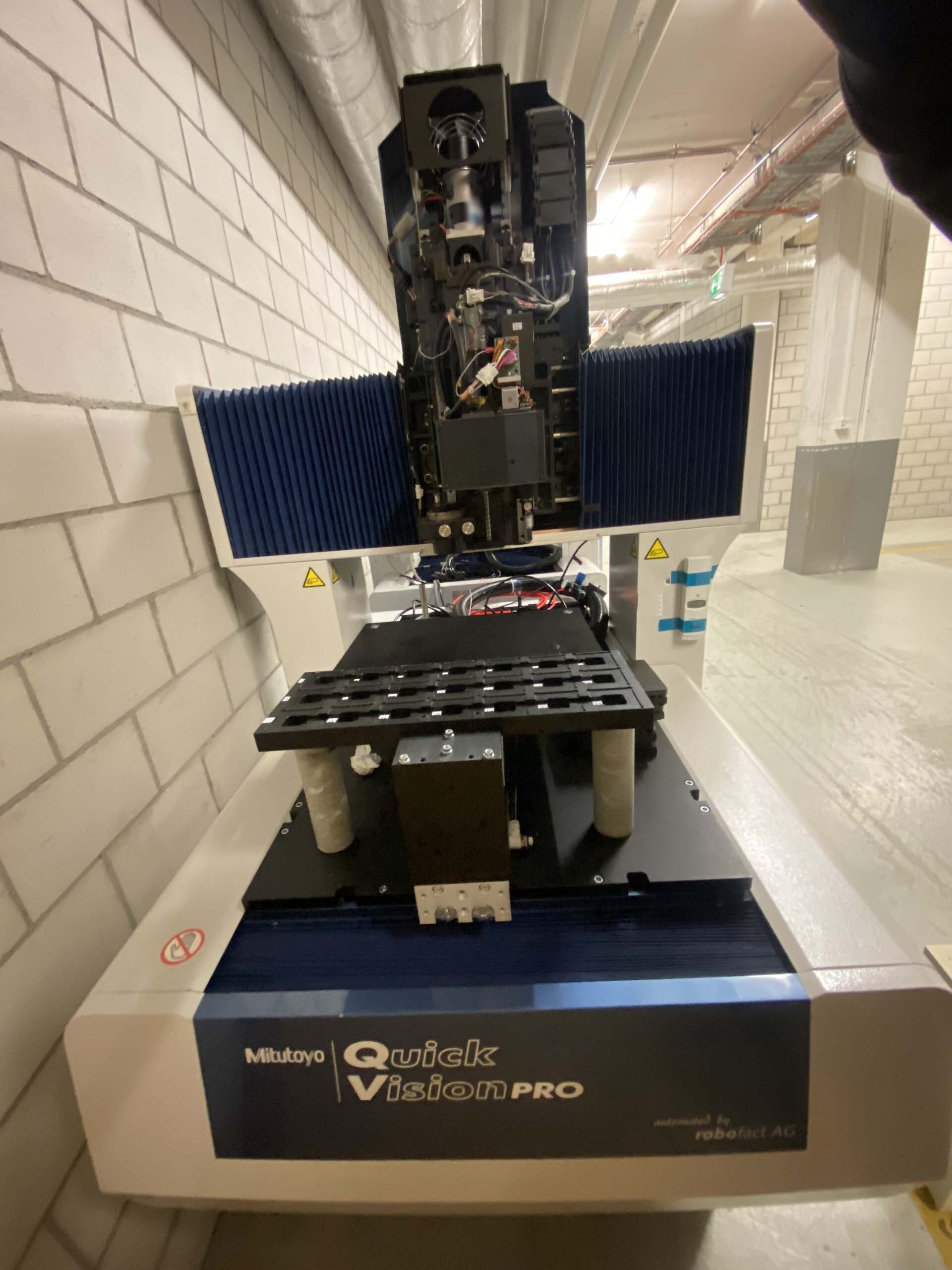 MITUTOYO Quick Vision Pro Microscope used for sale price #293760594 ...