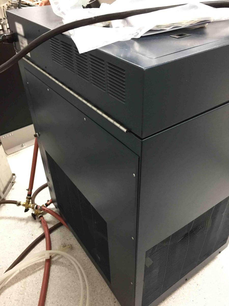 NESLAB HX-300 칠러 판매 가격 #9180822에 사용됨 > CAE에서 구매
