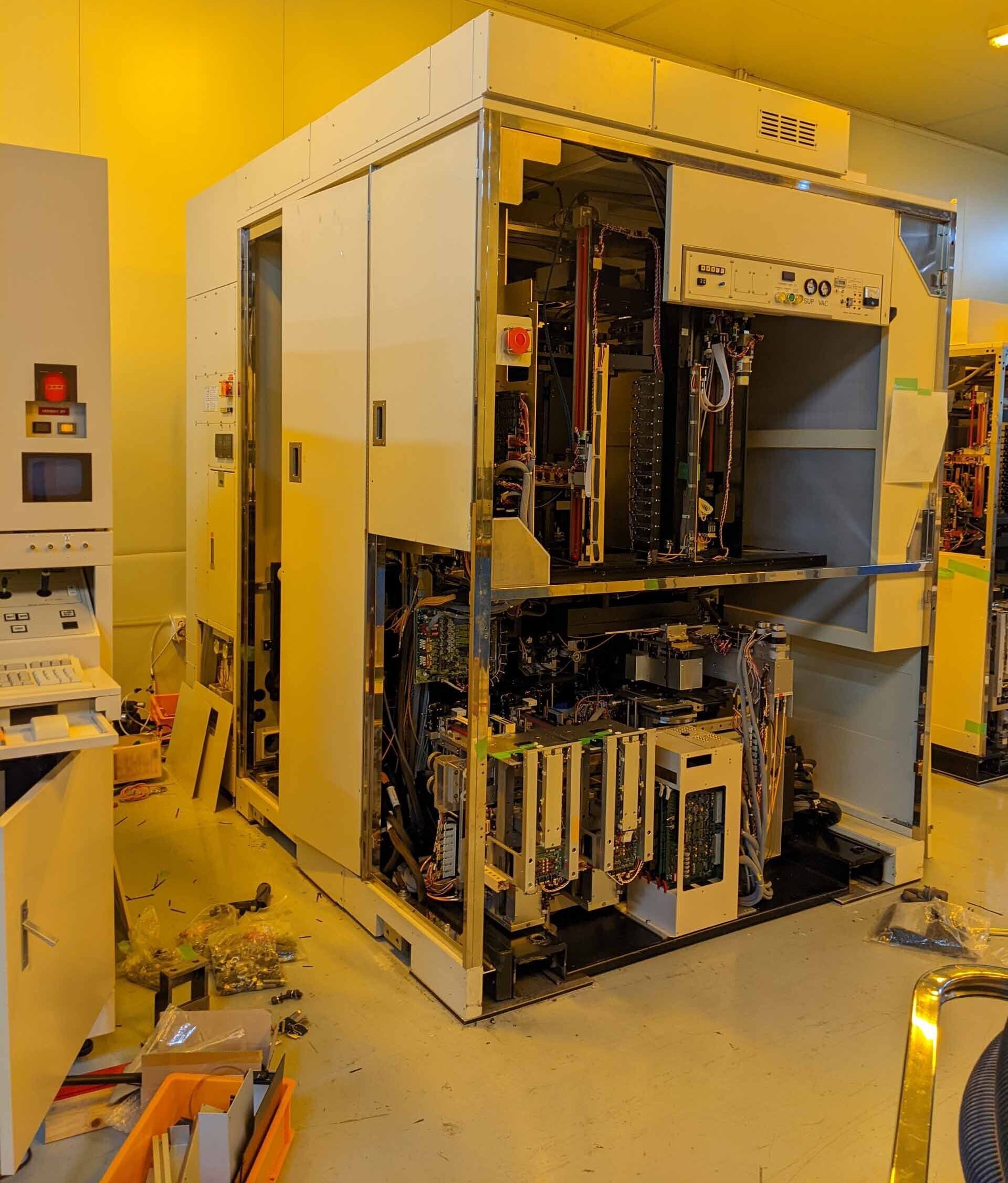 NIKON NSR 4425i ステッパー はセール価格 #9223560, 1996 で使用されています > CAE から購入