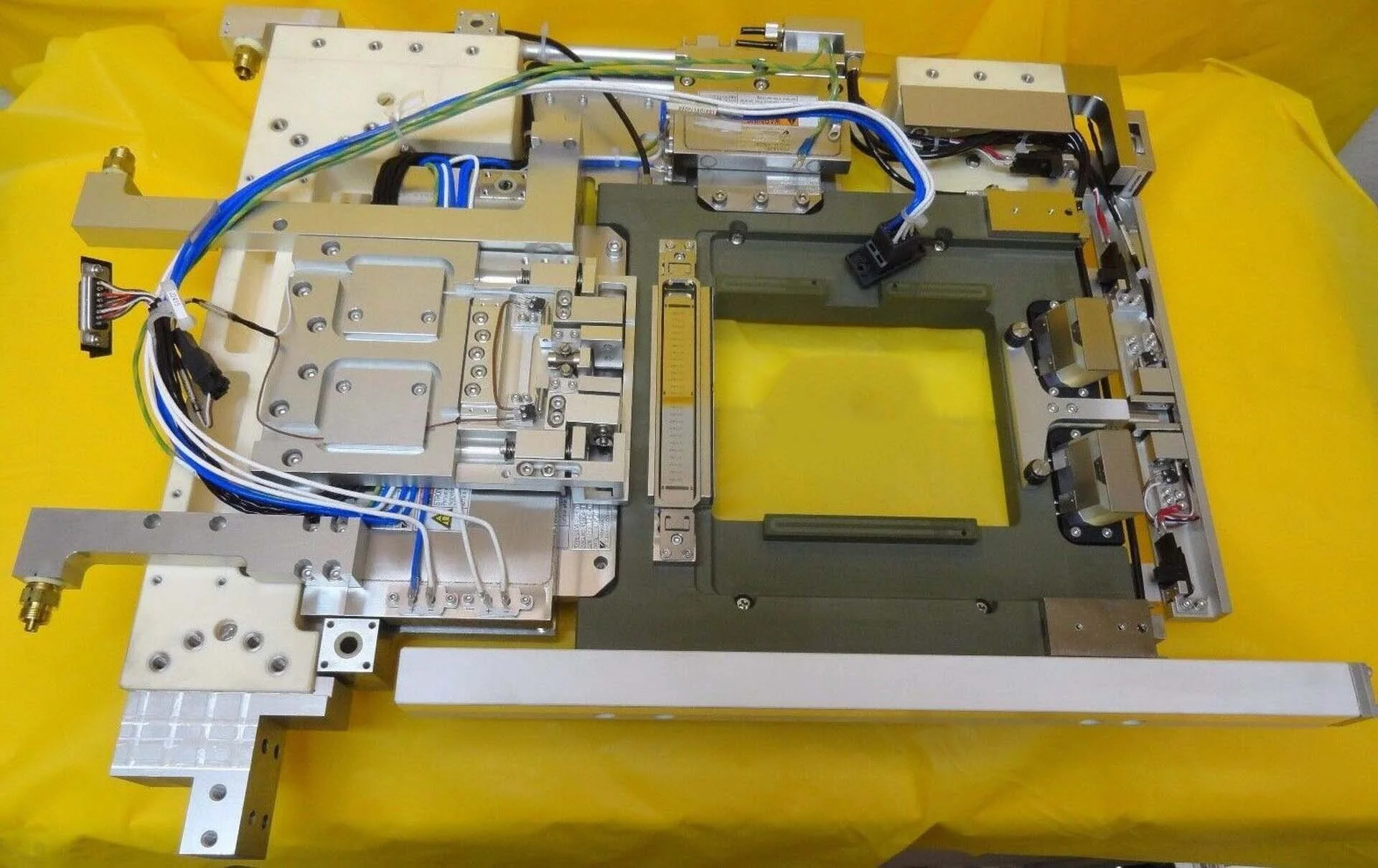 NIKON Reticle fine stage for NSR S205C Parts used for sale price ...