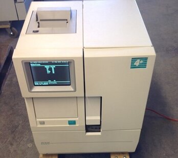 NOVA BIOMEDICAL 4 Plus Lab Equipment used for sale price #293606182 ...