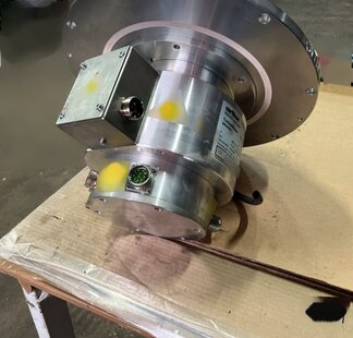 Used OERLIKON / LEYBOLD Turbostream 882001 MAG S 5000 S PUMPS for sale ...