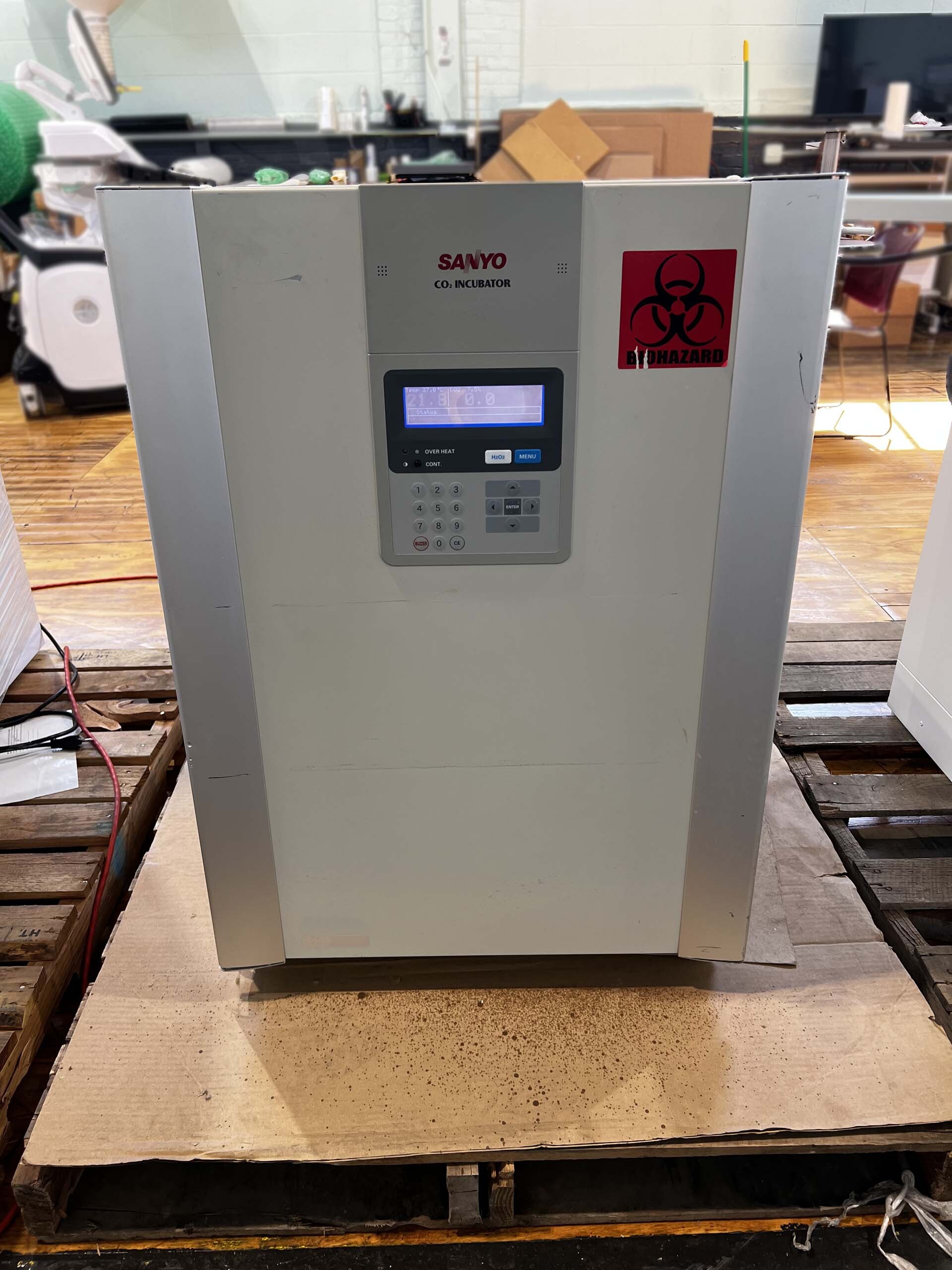 PANASONIC / SANYO MCO-19AIC Chamber used for sale price #293774070 ...