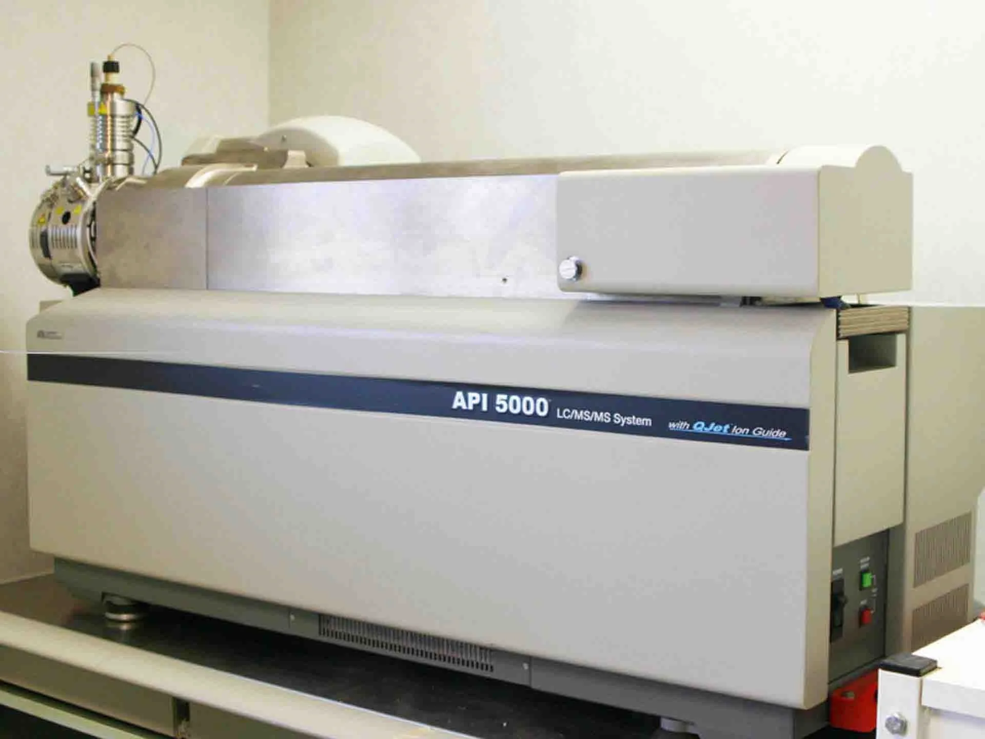 APPLIED BIOSYSTEMS / ABI / MDS SCIEX API 5000 分光計 はセール価格 #9107725 で使用され ...