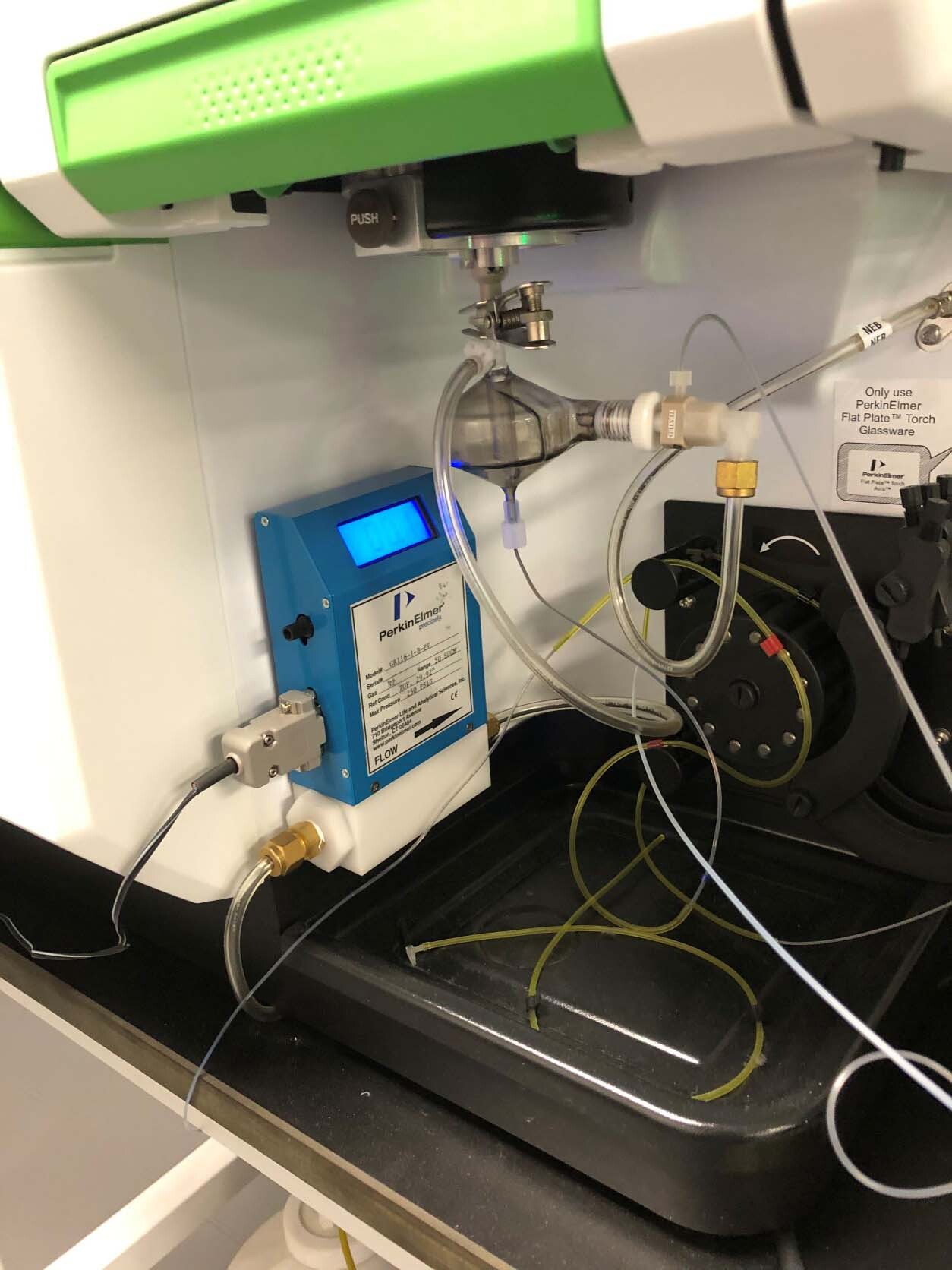 PERKIN ELMER Avio 500 Spectrometer 已使用的 待售 價格 #293620493, > 買 從 CAE