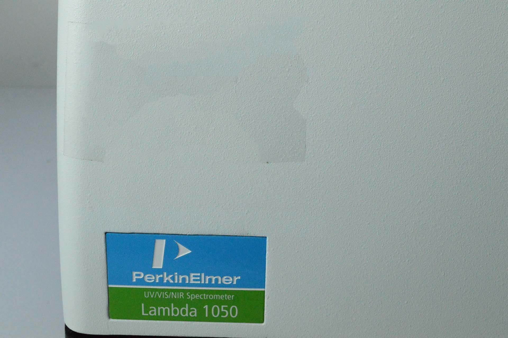 PERKIN ELMER Lambda 1050 익숙한 판매용 가격 #9366383, 2012 > 사다 from CAE