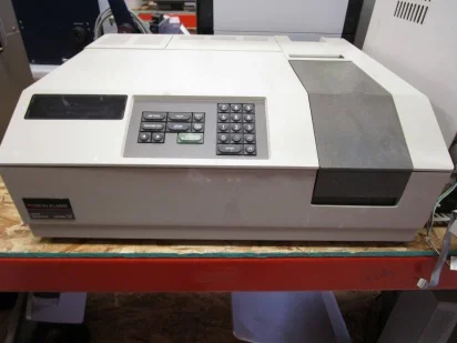 PERKIN ELMER Lambda 12 Spectrophotometer used for sale price #9172438 ...