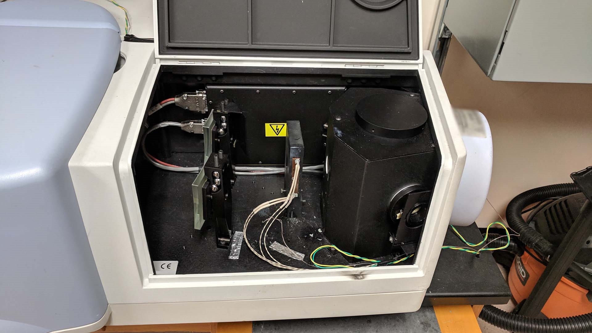 PERKIN ELMER Lambda 950 익숙한 판매용 가격 #9232863 > 사다 from CAE