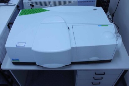 PERKIN ELMER Lambda 950 Spectrophotometer used for sale price #9250004 ...