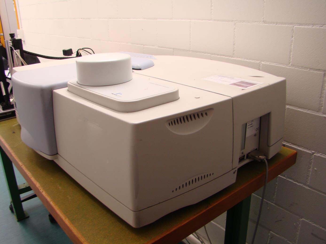 PERKIN ELMER Lambda 950 Used for sale price #293624696, > buy from CAE