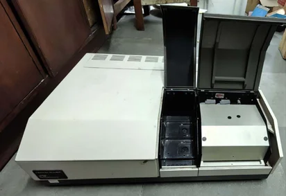 PERKIN ELMER Lambda 9 Spectrophotometer used for sale price #293779173 ...