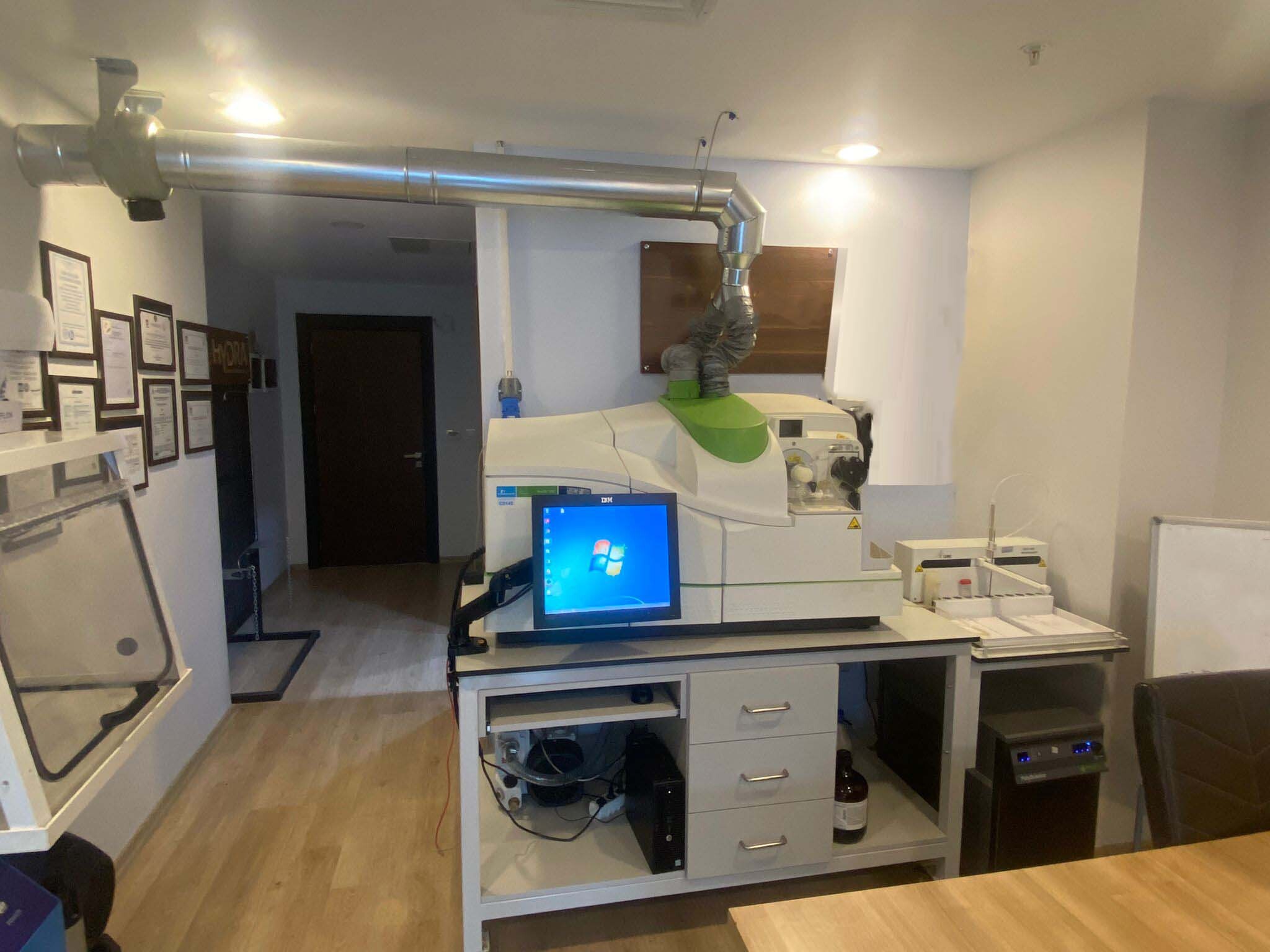 PERKIN ELMER NexION 300D 분광계 판매 가격 #293648552에 사용됨 > CAE에서 구매