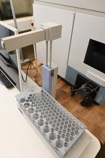 PERKIN ELMER Optima 4300 DV Spectrometer used for sale price #293702182 ...
