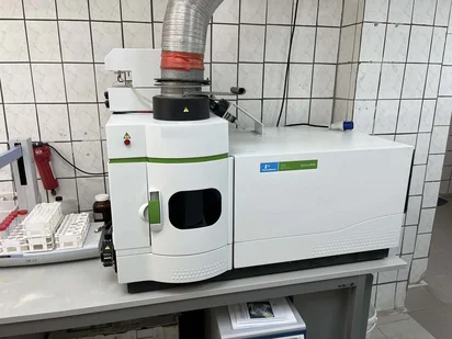 PERKIN ELMER Optima 8000 Spectrometer used for sale price #293779025 ...