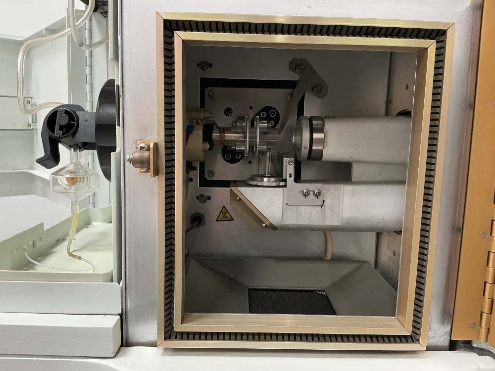 PERKIN ELMER Optima 8000 Spectrometer used for sale price #293802839 ...