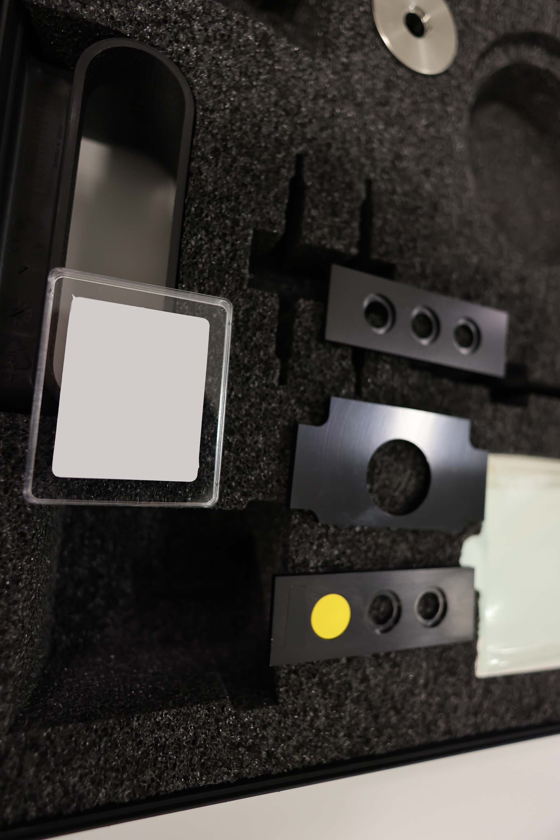 PERKIN ELMER Spotlight 200i Spectrometer used for sale price #293808962 ...