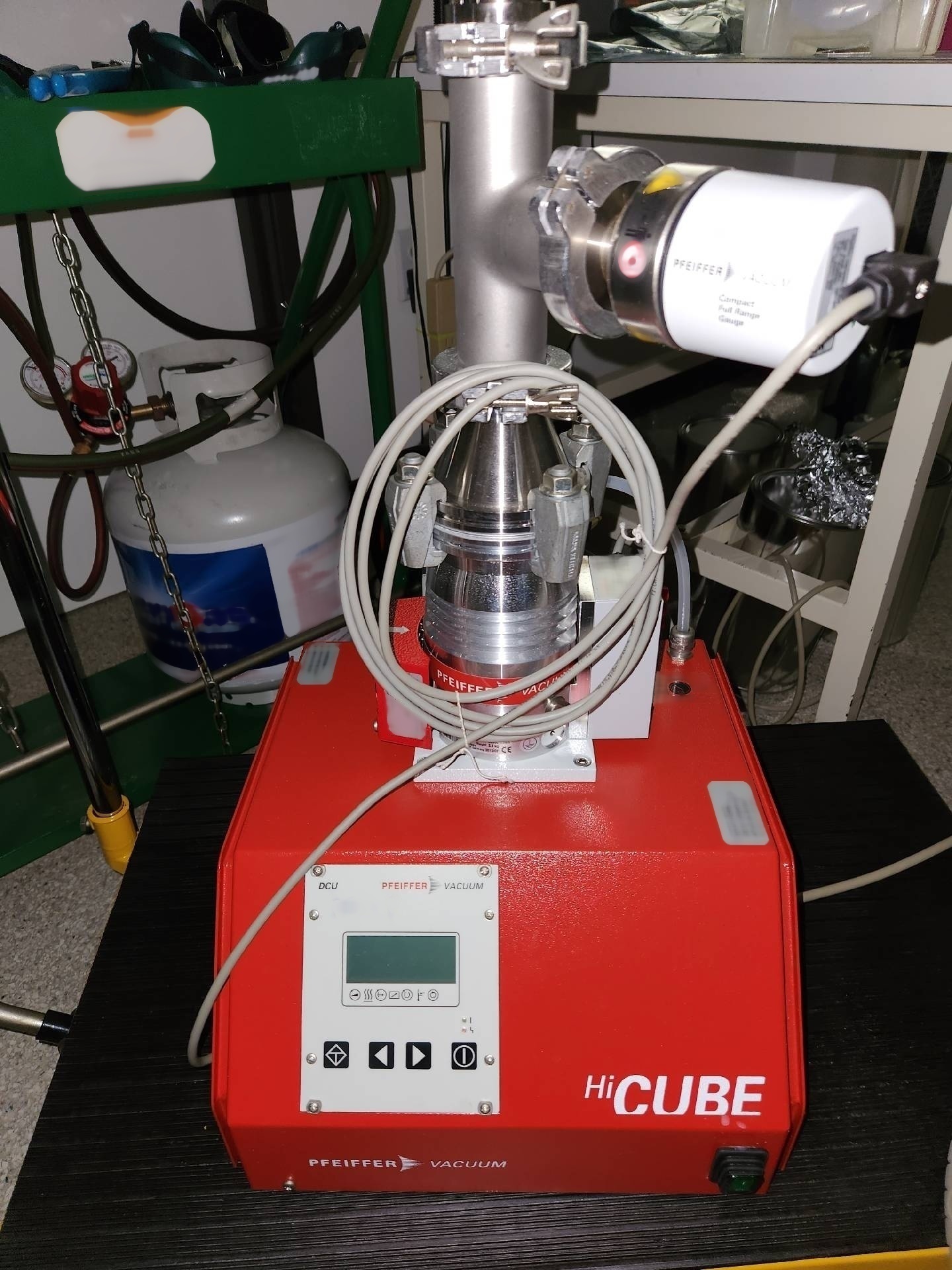 PFEIFFER VACUUM HiCube 80 Eco Pump used for sale price #293816486, 2012 ...