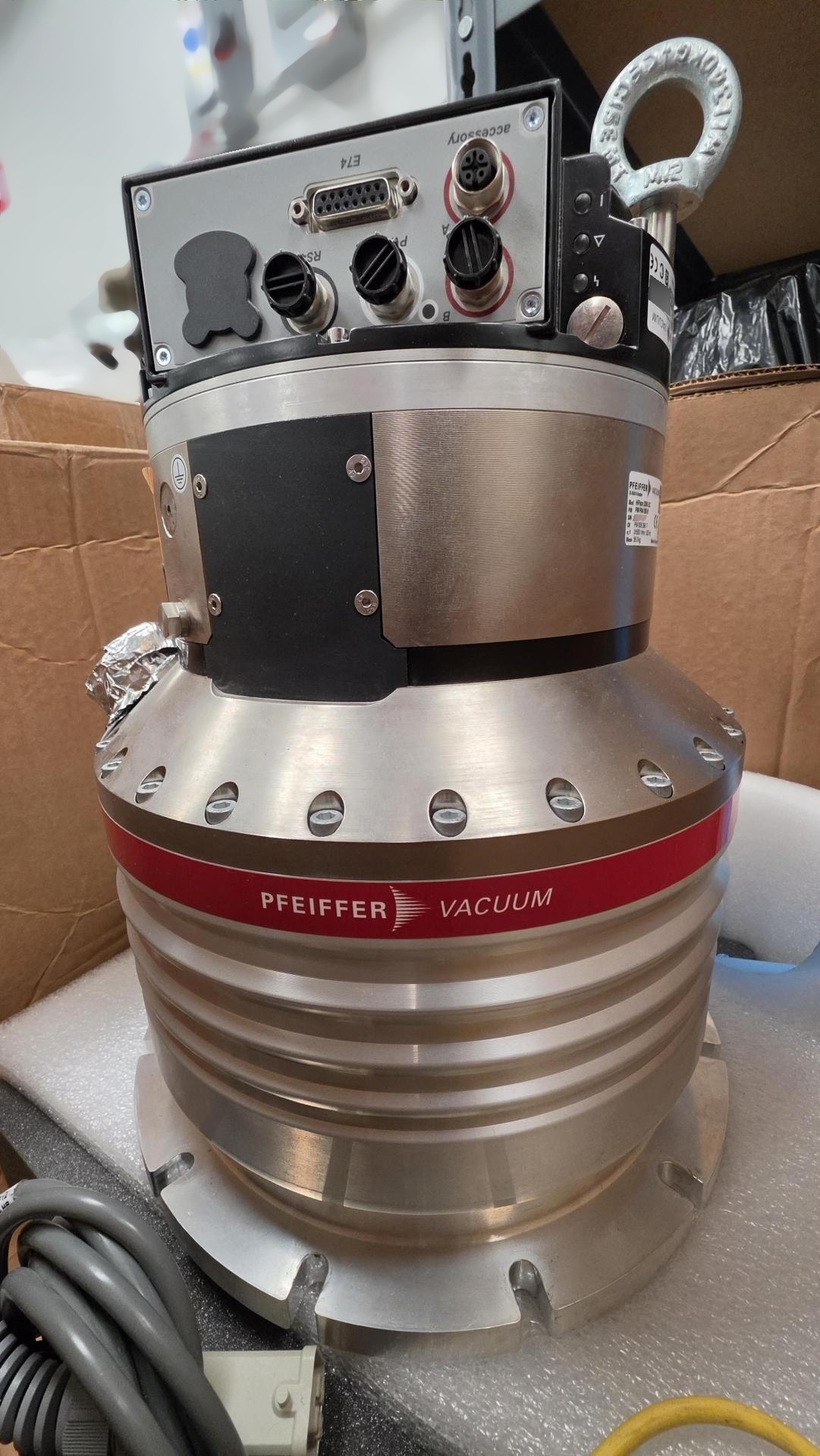 PFEIFFER HiPace 2300 UC Pump used for sale price #293821274, 2017 > buy ...