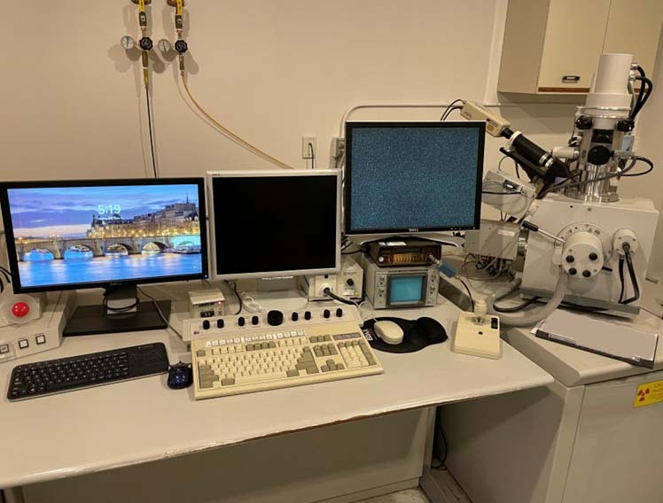 PHILIPS / FEI FIB 200 SEM used for sale price #293774323 > buy from CAE