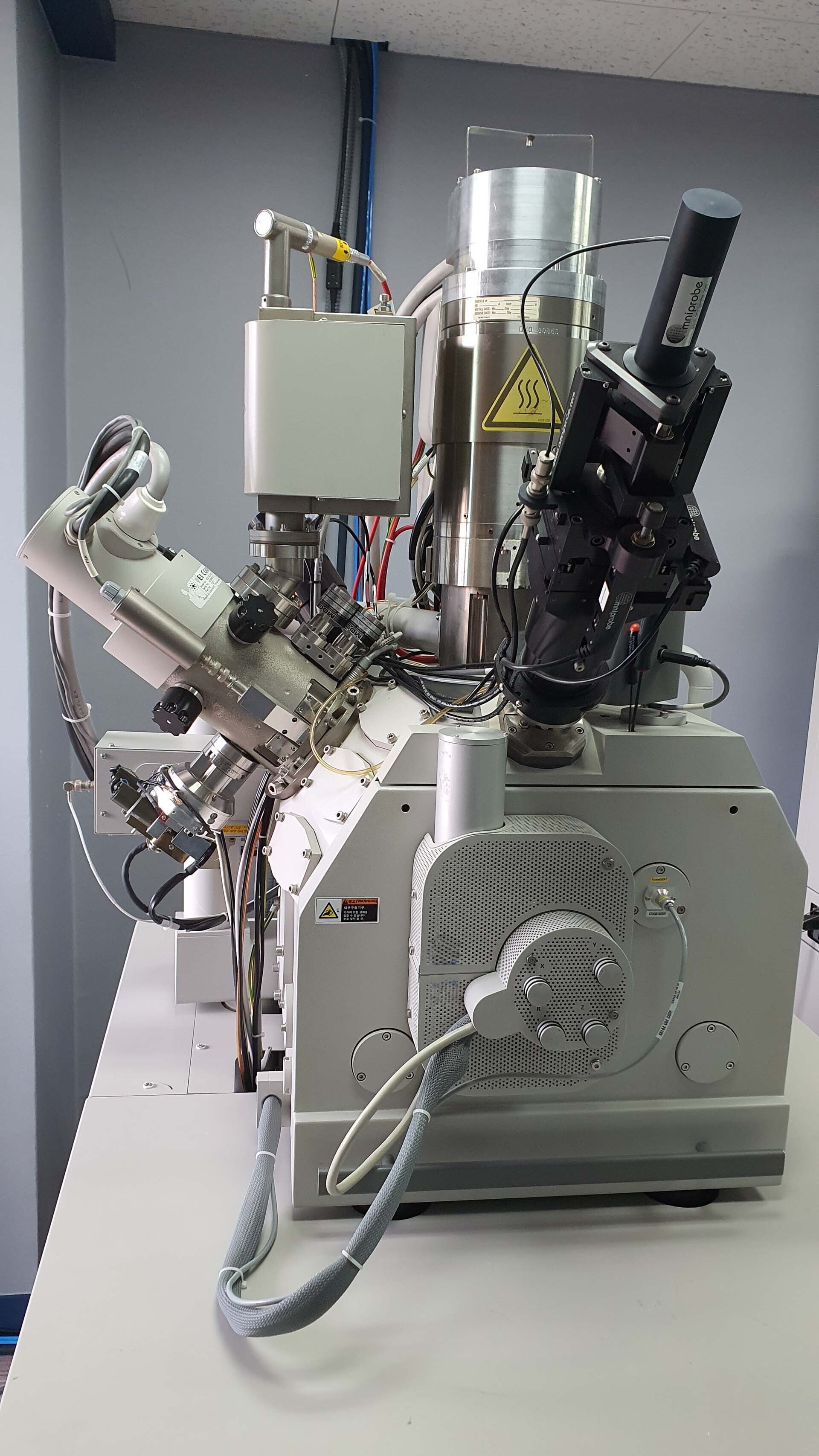 PHILIPS / FEI Quanta 3D FEG SEM used for sale price #9237481 > buy from CAE PHILIPS / FEI Quanta 3D FEG SEM used for sale price #9237481 > buy from CAE