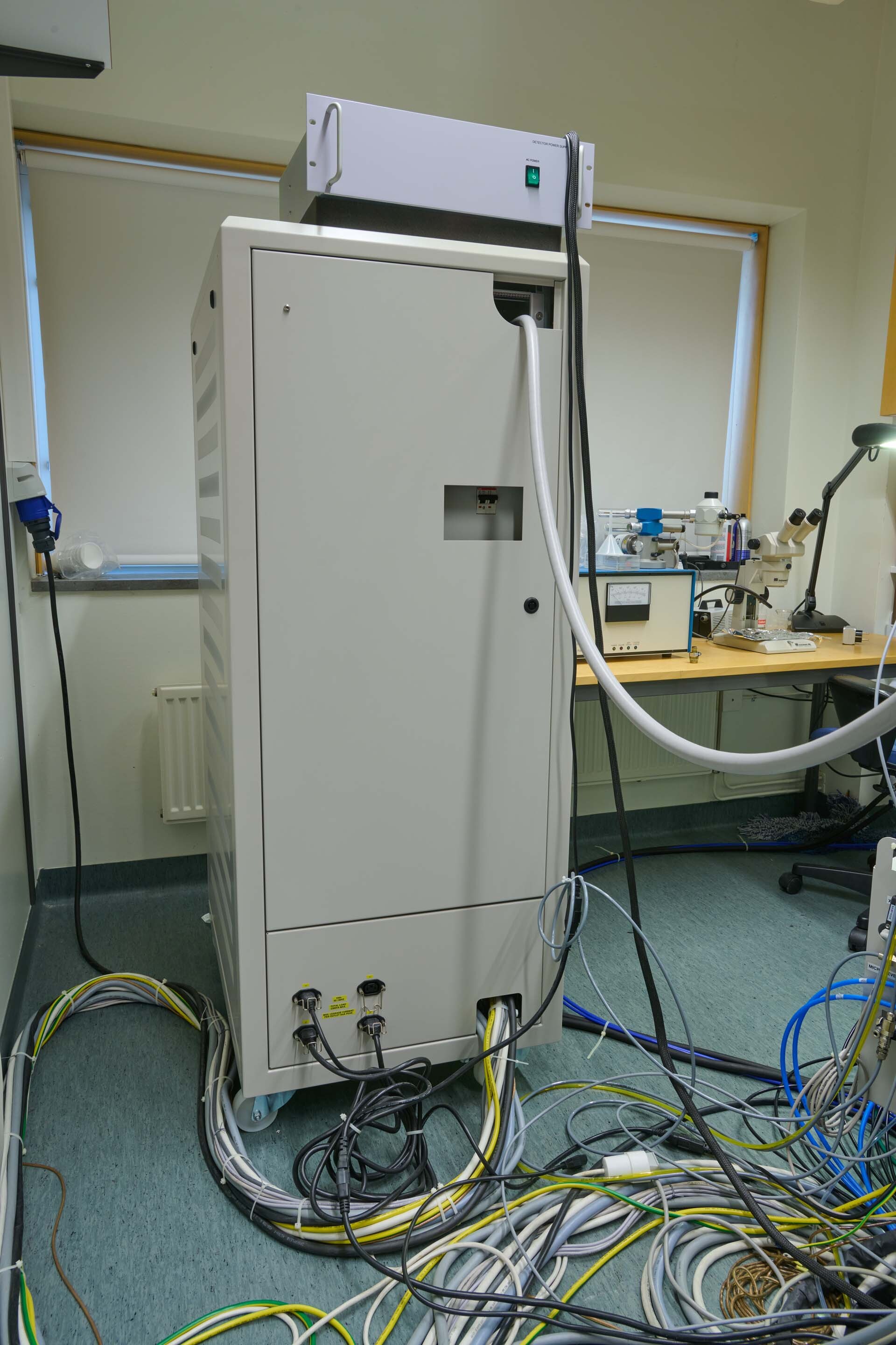 PHILIPS / FEI Tecnai G2 Spirit Bio-Twin SEM Used for sale price ...