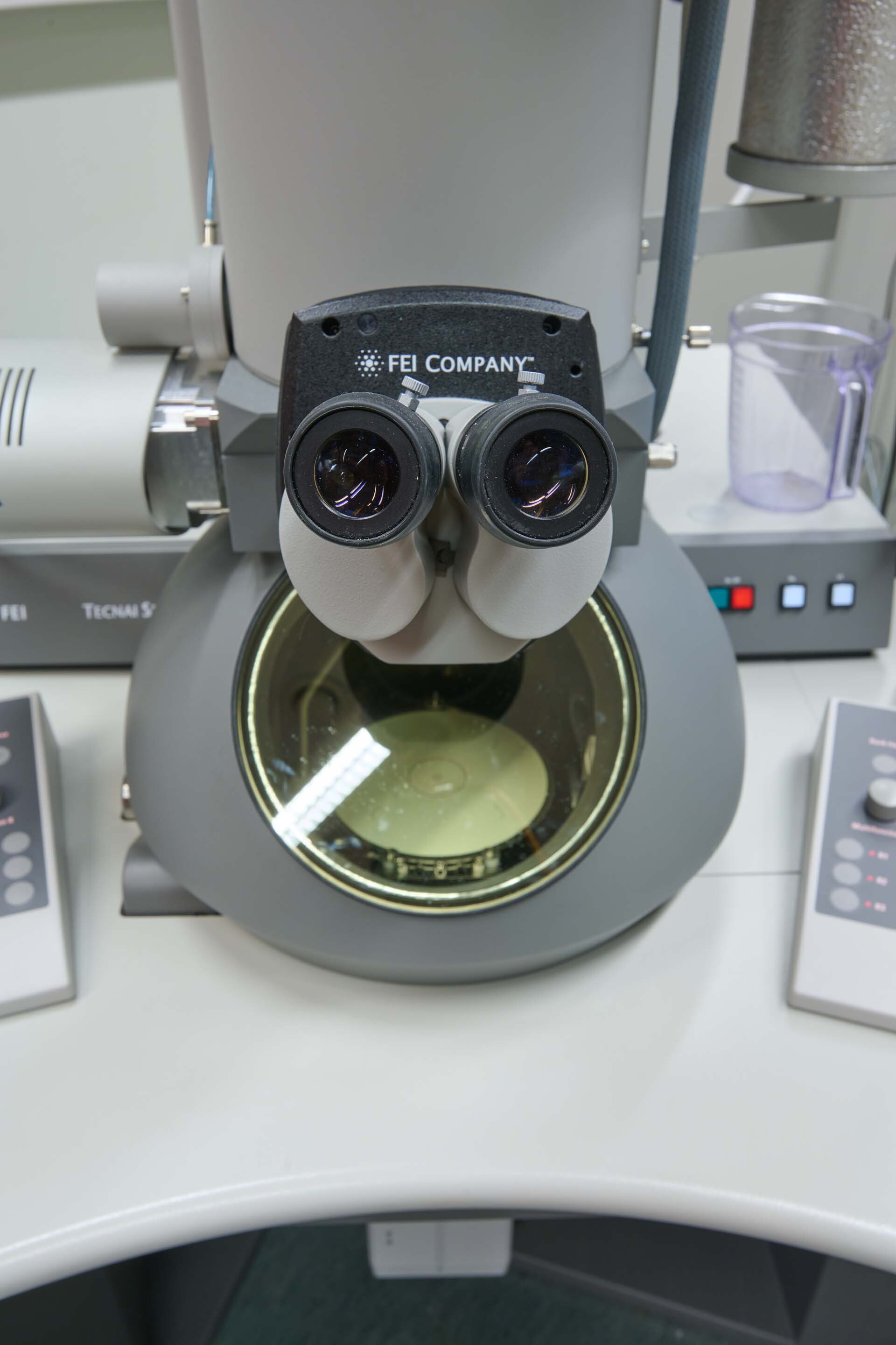 PHILIPS / FEI Tecnai G2 Spirit Bio-Twin SEM Used for sale price ...