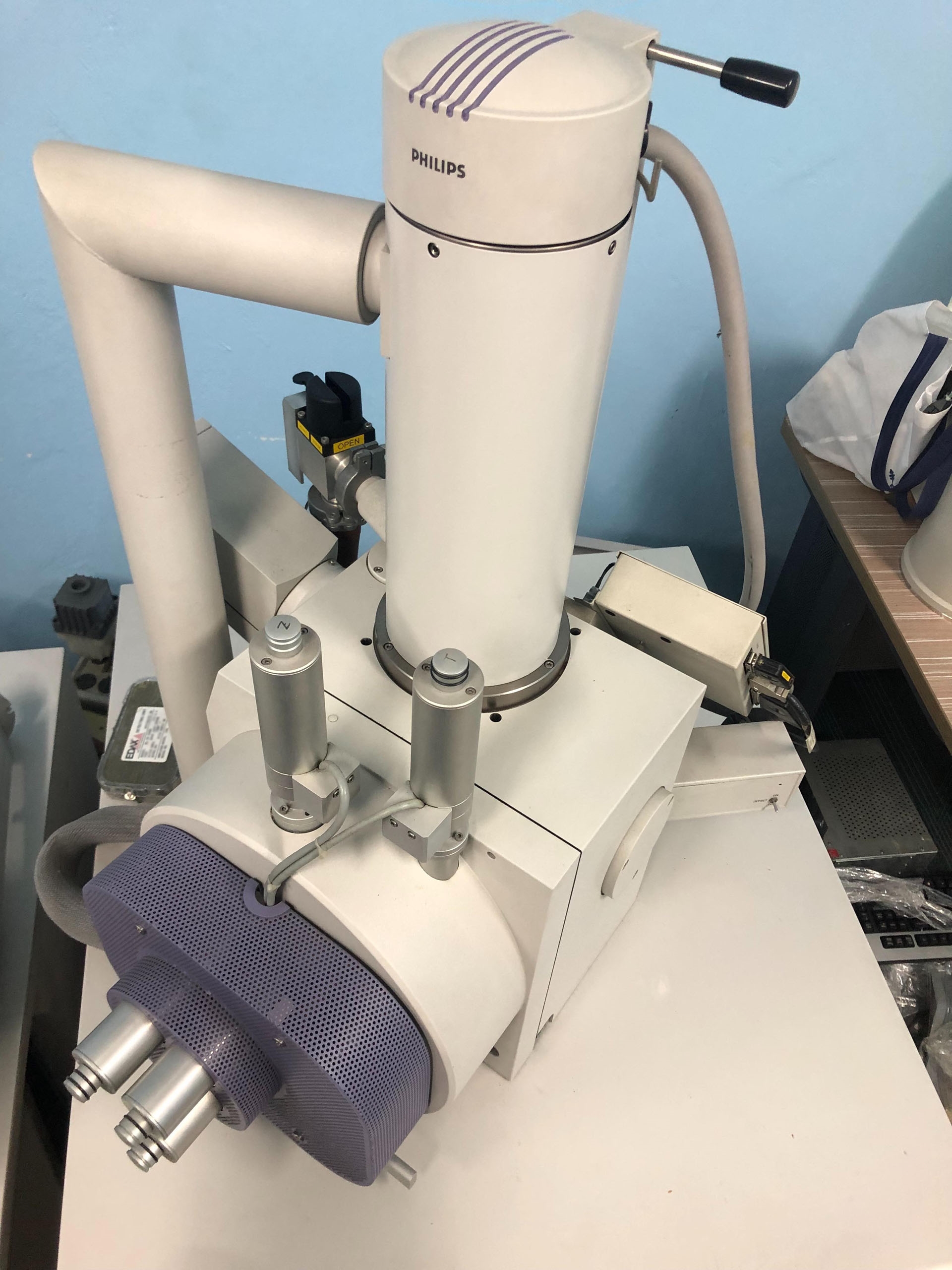 PHILIPS / FEI XL 30 SEM used for sale price #9168473, 2002 > buy from CAE