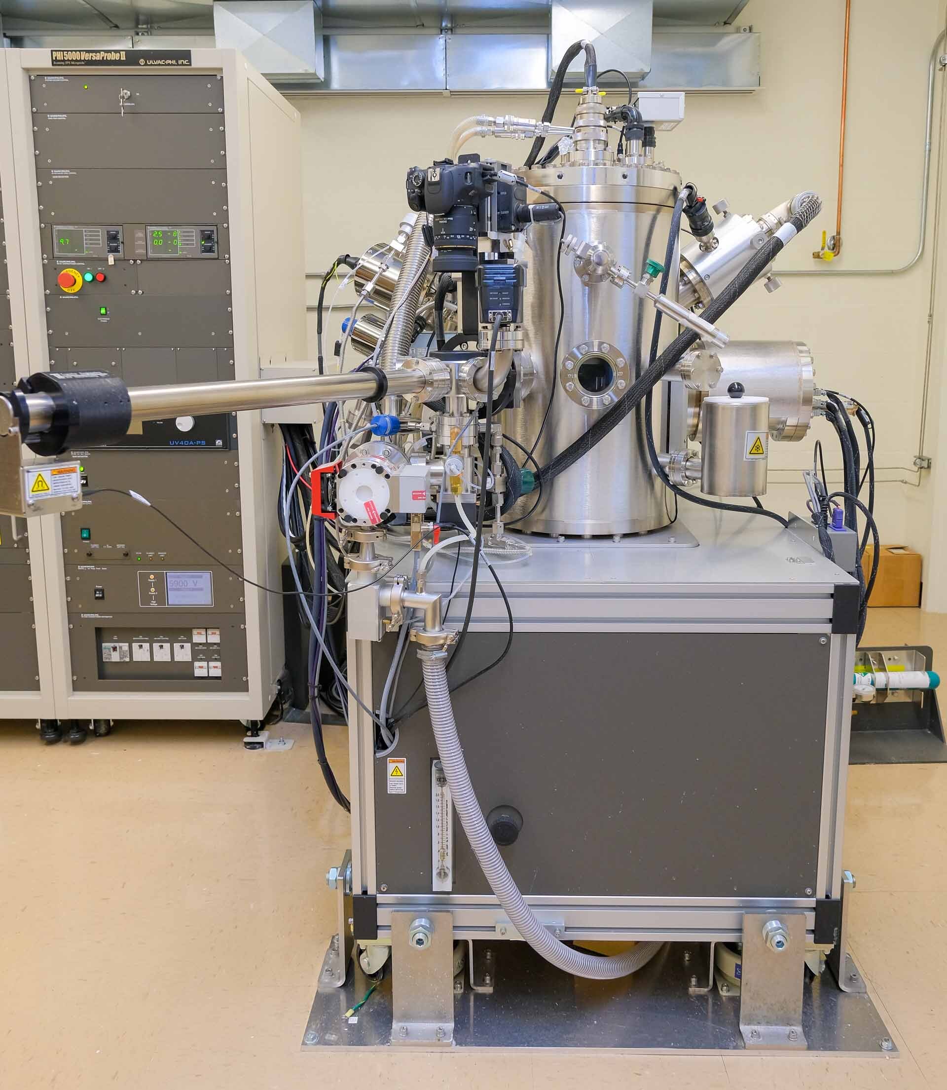 ULVAC / PHYSICAL ELECTRONICS / PERKIN ELMER PHI 5000 Versaprobe II ...