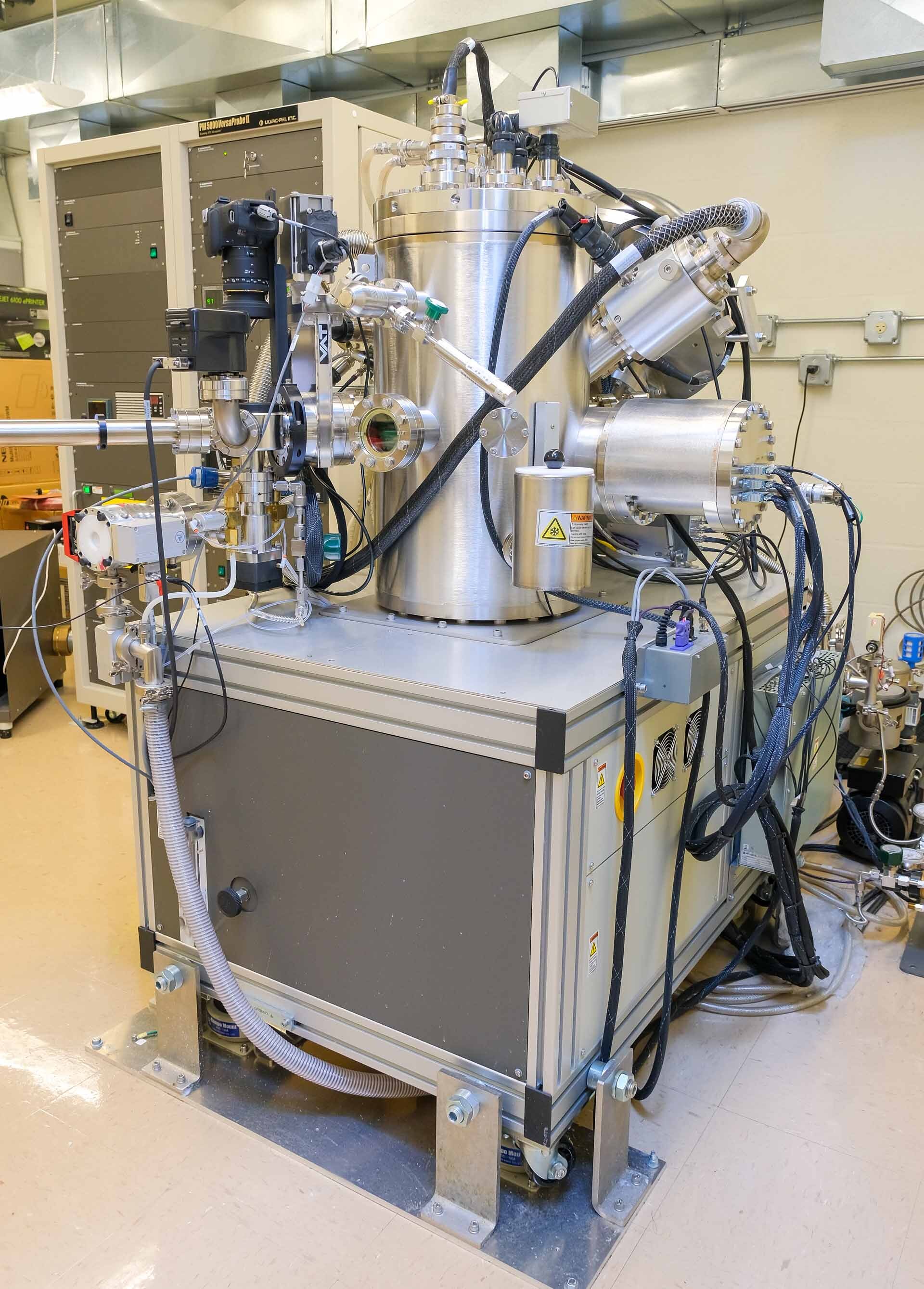 ULVAC / PHYSICAL ELECTRONICS / PERKIN ELMER PHI 5000 Versaprobe II ...