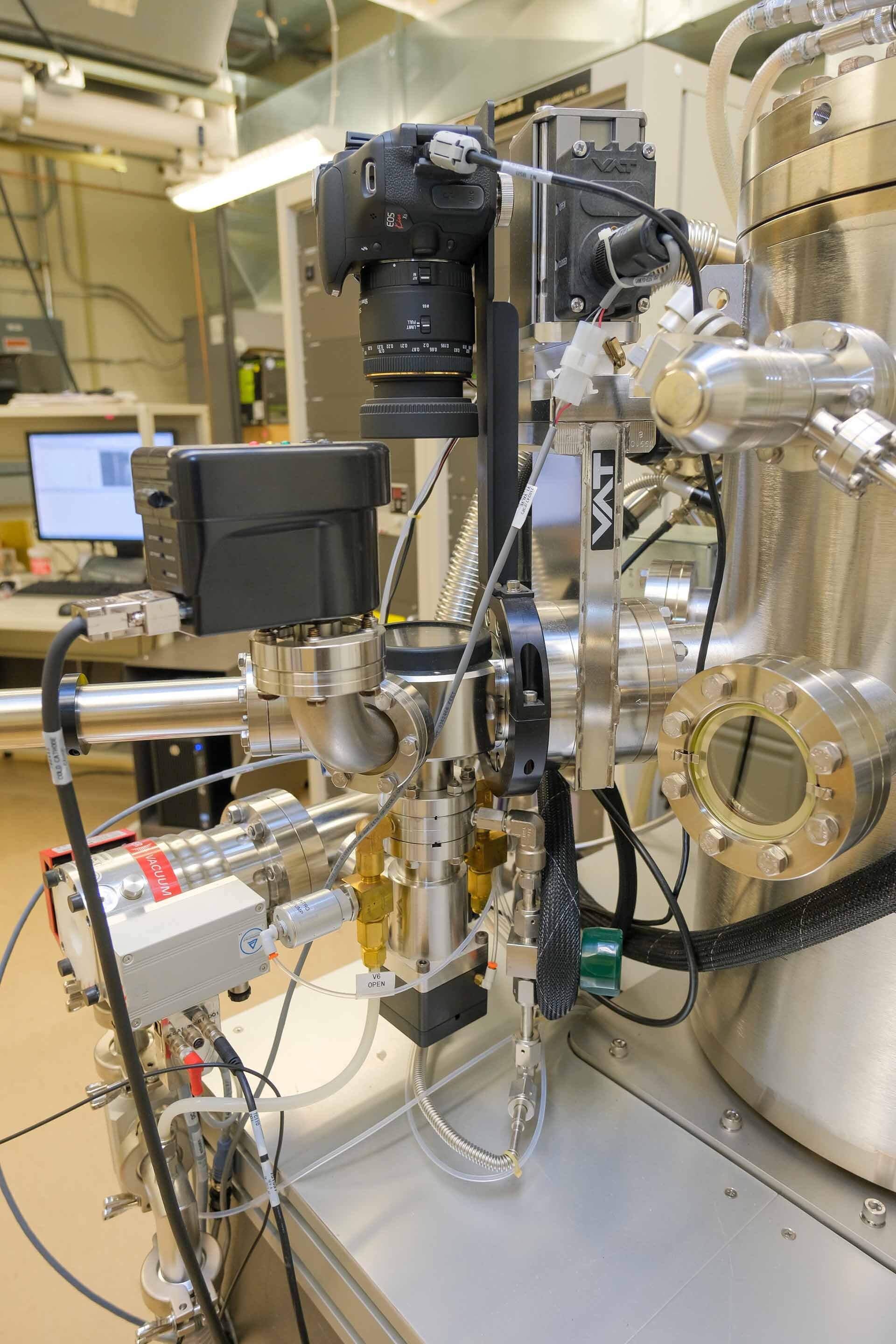 ULVAC / PHYSICAL ELECTRONICS / PERKIN ELMER PHI 5000 Versaprobe II ...