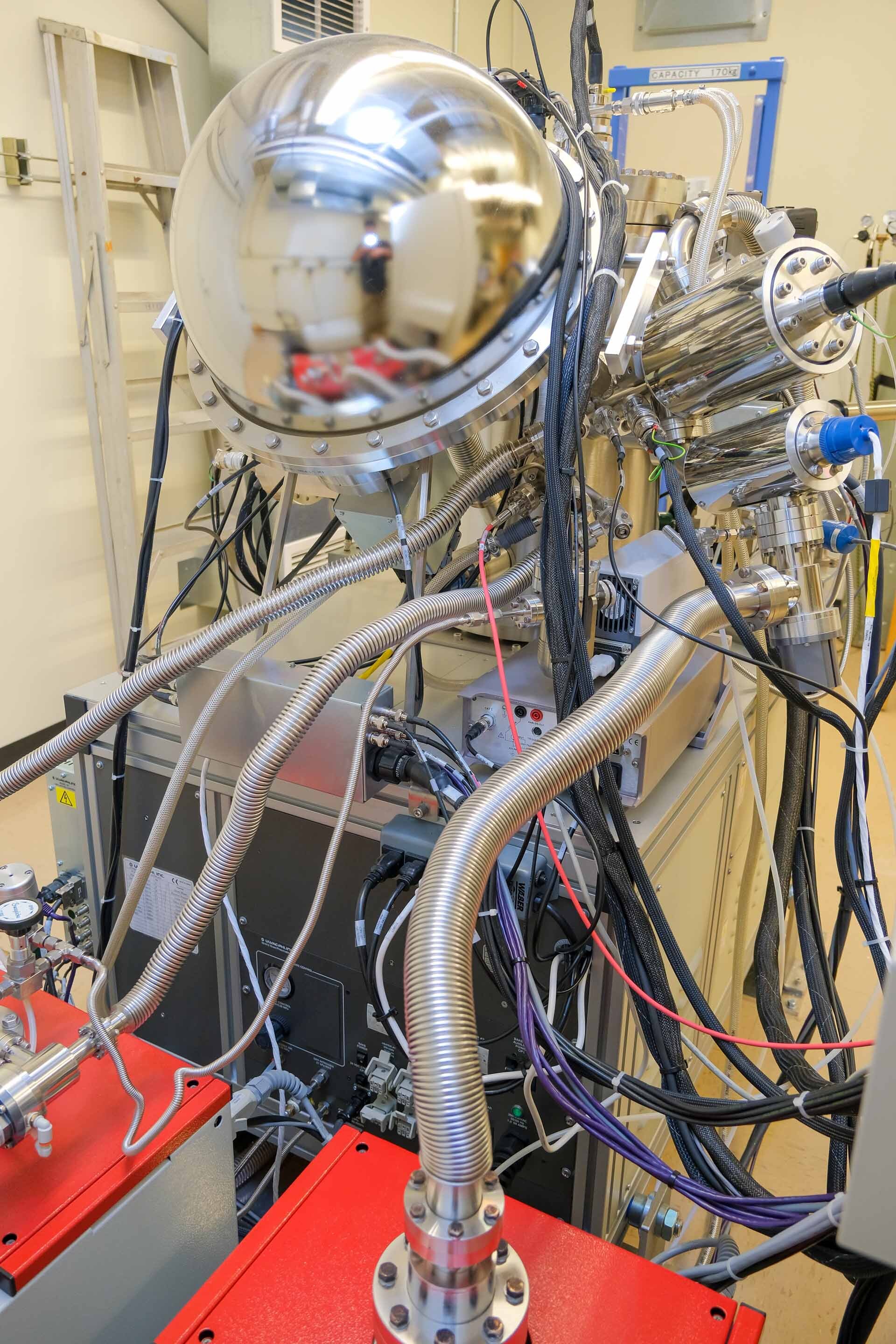 ULVAC / PHYSICAL ELECTRONICS / PERKIN ELMER PHI 5000 Versaprobe II ...