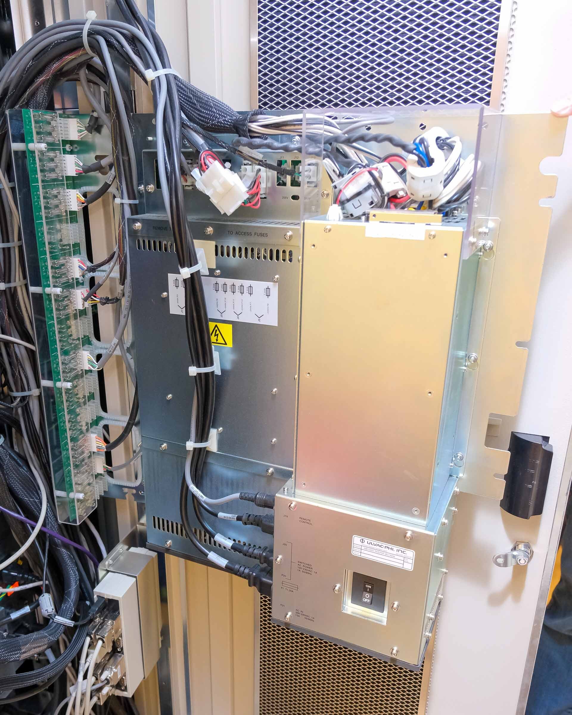 ULVAC / PHYSICAL ELECTRONICS / PERKIN ELMER PHI 5000 Versaprobe II ...