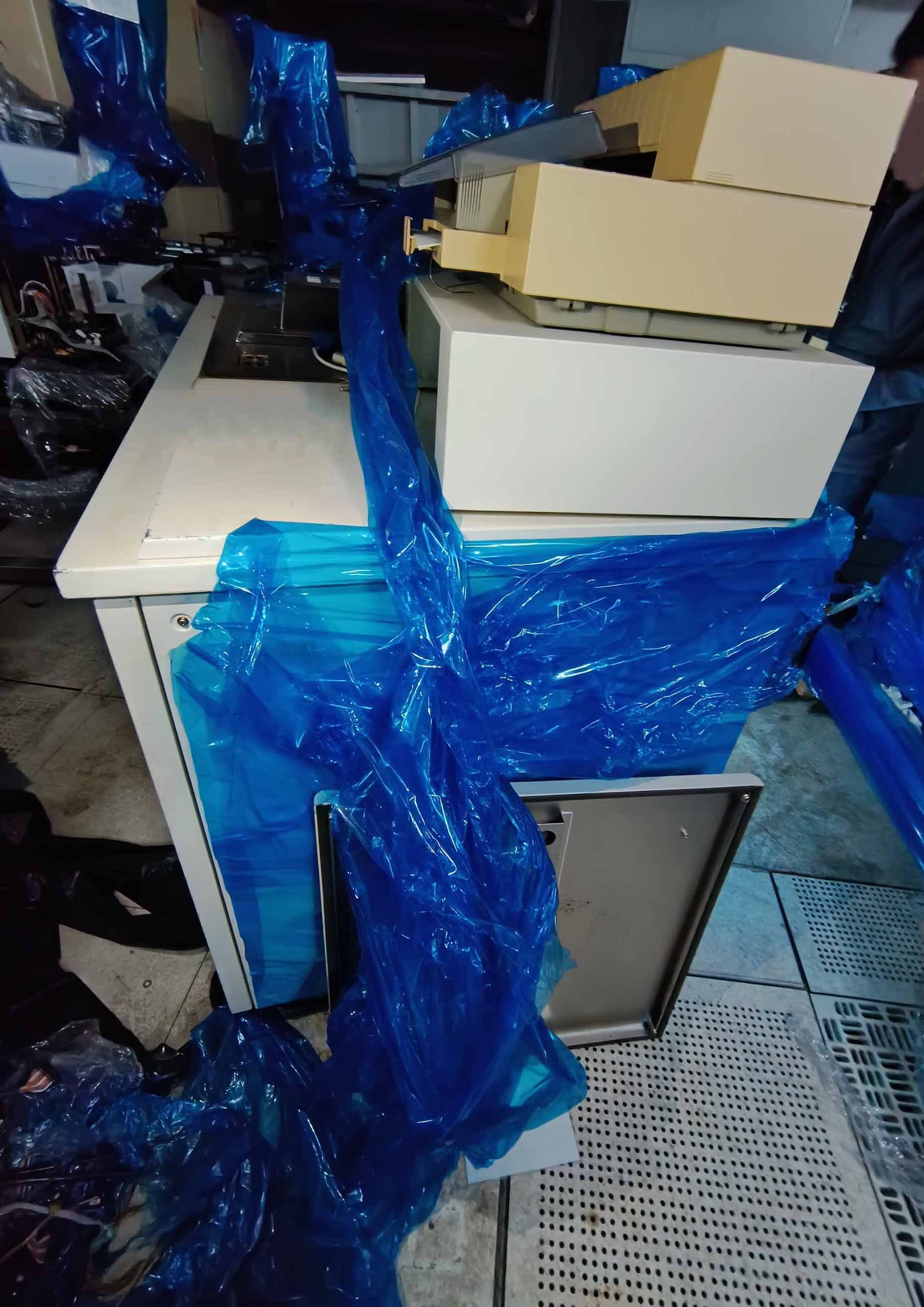 RIGAKU 3630 XRF X-ray Equipment used for sale price #293808019, 1995 ...