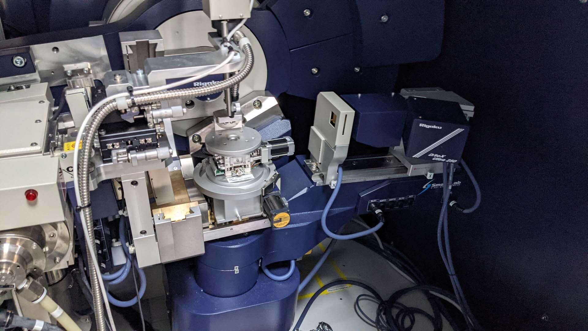 RIGAKU SmartLab 사용됨 판매용 가격 #9401414, 2014 > 구매 로부터 CAE