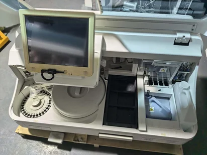 ROCHE Cobas E411 실험실 장비 & 액세서리 판매 가격 #293771860, 2012에 사용됨 > CAE에서 구매