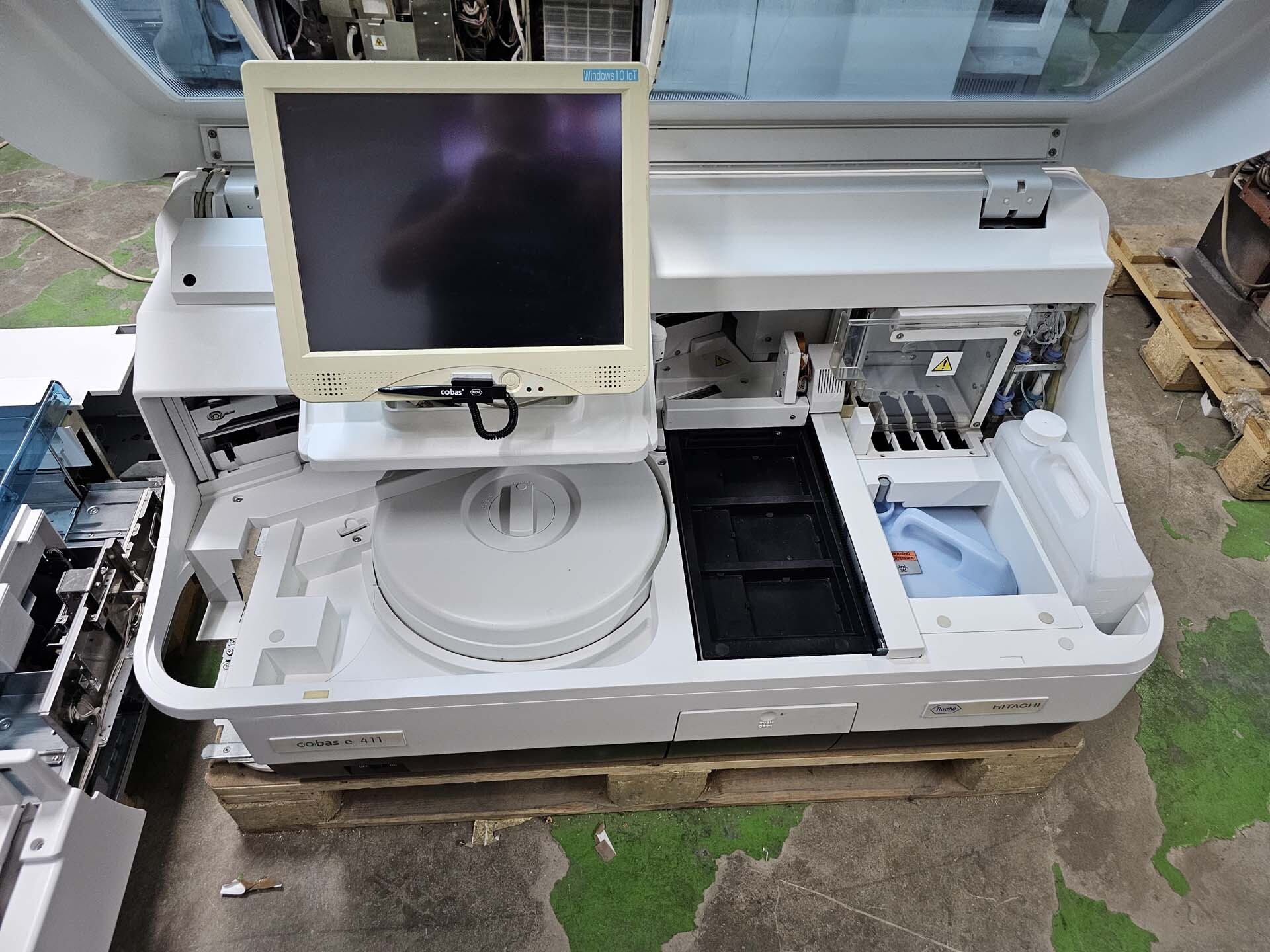 ROCHE Cobas E411 실험실 장비 & 액세서리 판매 가격 #293774004에 사용됨 > CAE에서 구매