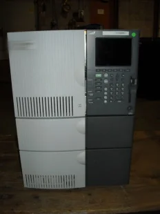 SHIMADZU LC-2010 HT 분광계 판매 가격 #9007278에 사용됨 > CAE에서 구매