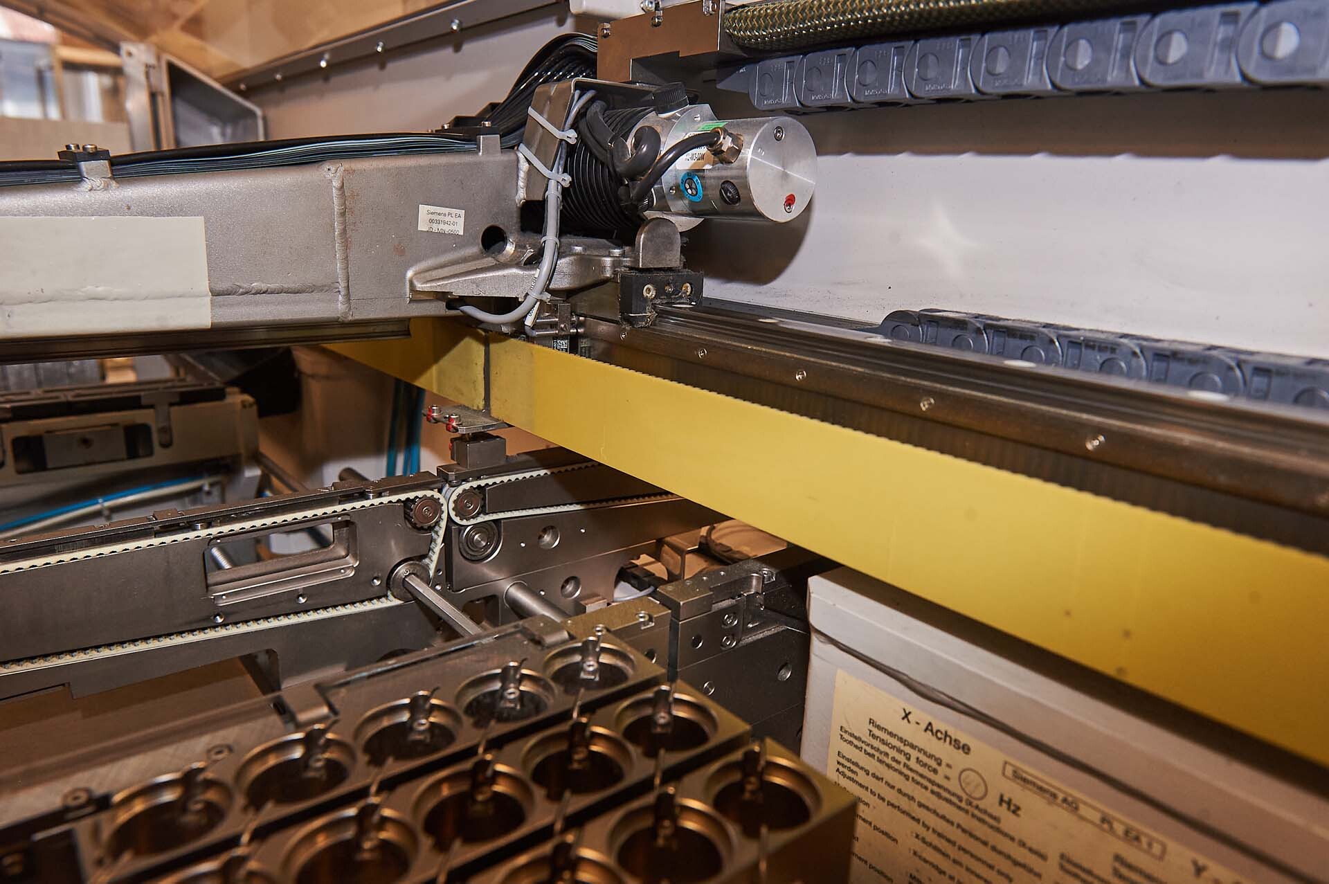 Siemens Siplace 80 F5 Used For Sale Price #293759052, 2000 > Buy From Cae