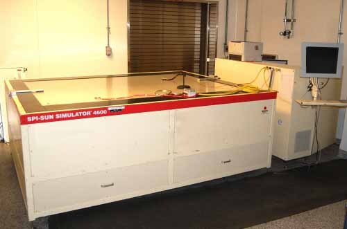 SPIRE Sun Simulator 4600 솔라생산설비 판매 가격 #9162555에 사용됨 > CAE에서 구매