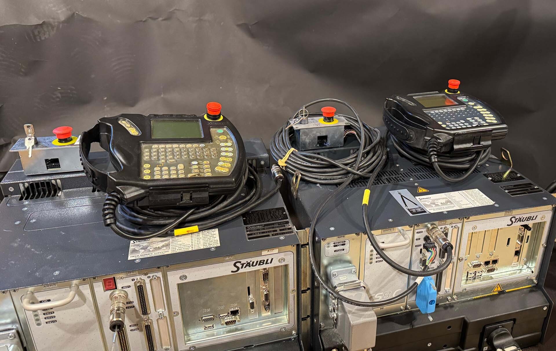 STAUBLI TX40 웨이퍼 핸들러 판매 가격 #293770103, 2005에 사용됨 > CAE에서 구매