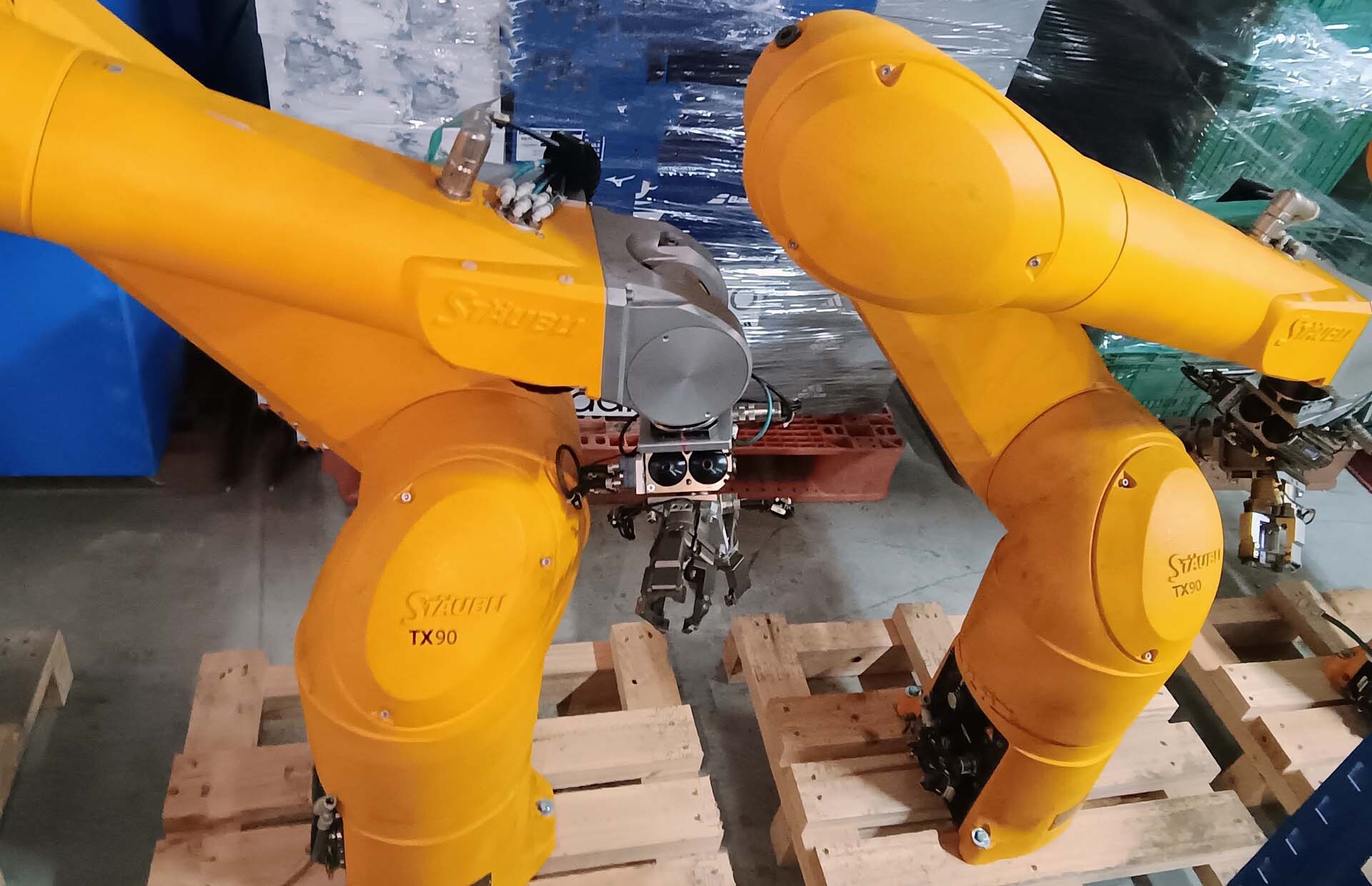 STAUBLI TX60 L Wafer Handler used for sale price #293768326, 2012 > buy ...