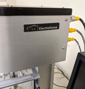 TA INSTRUMENTS ElectroForce 5500 Wafer Handler used for sale price ...