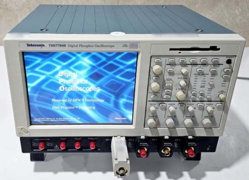 TEKTRONIX TDS 7704B Electronic Test Equipment used for sale price ...