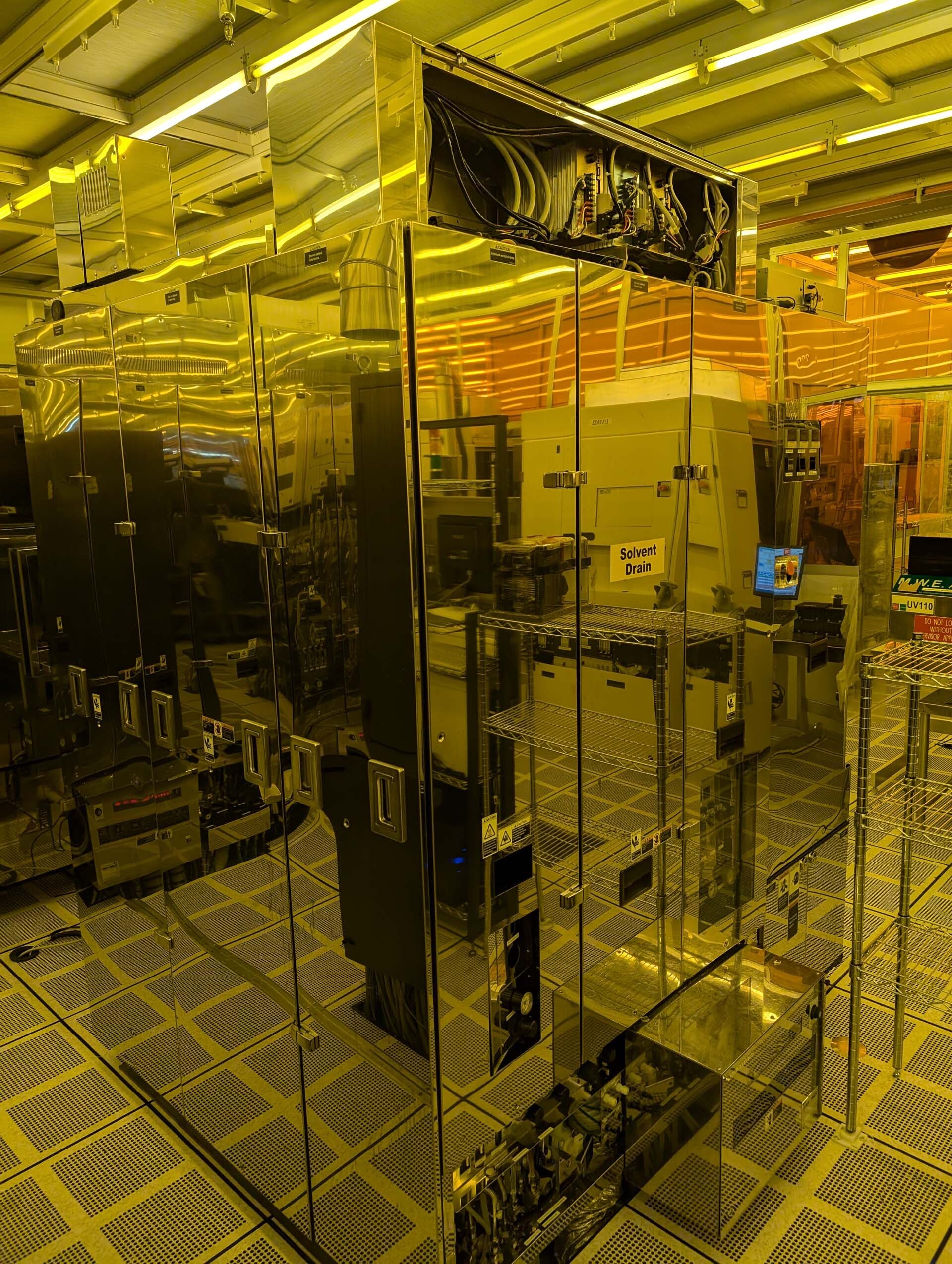 TEL / TOKYO ELECTRON Clean Track ACT 8 Photoresist used for sale price ...