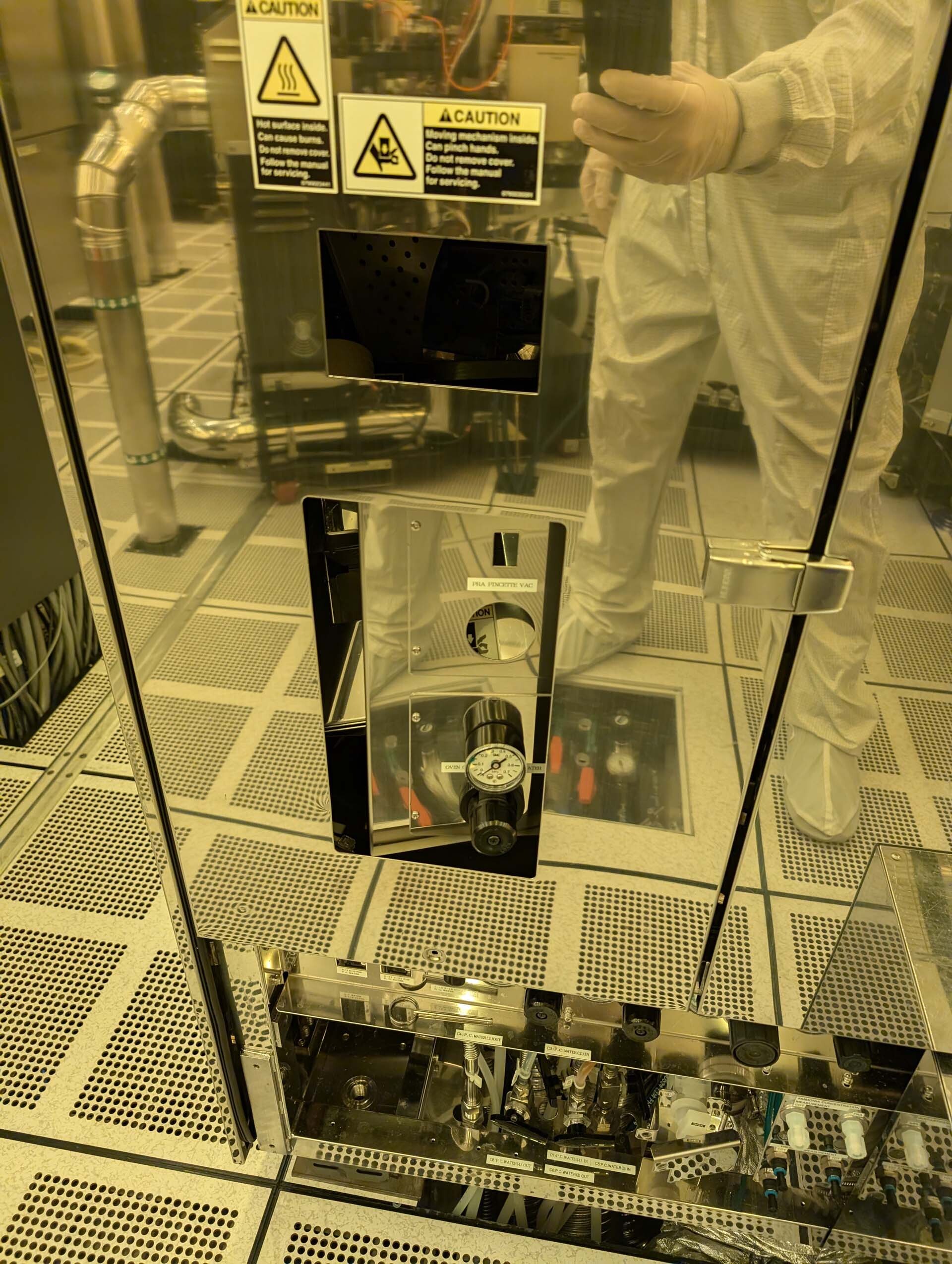 TEL / TOKYO ELECTRON Clean Track ACT 8 光阻 用于销售价格 #293767233, 2003 > 从 ...