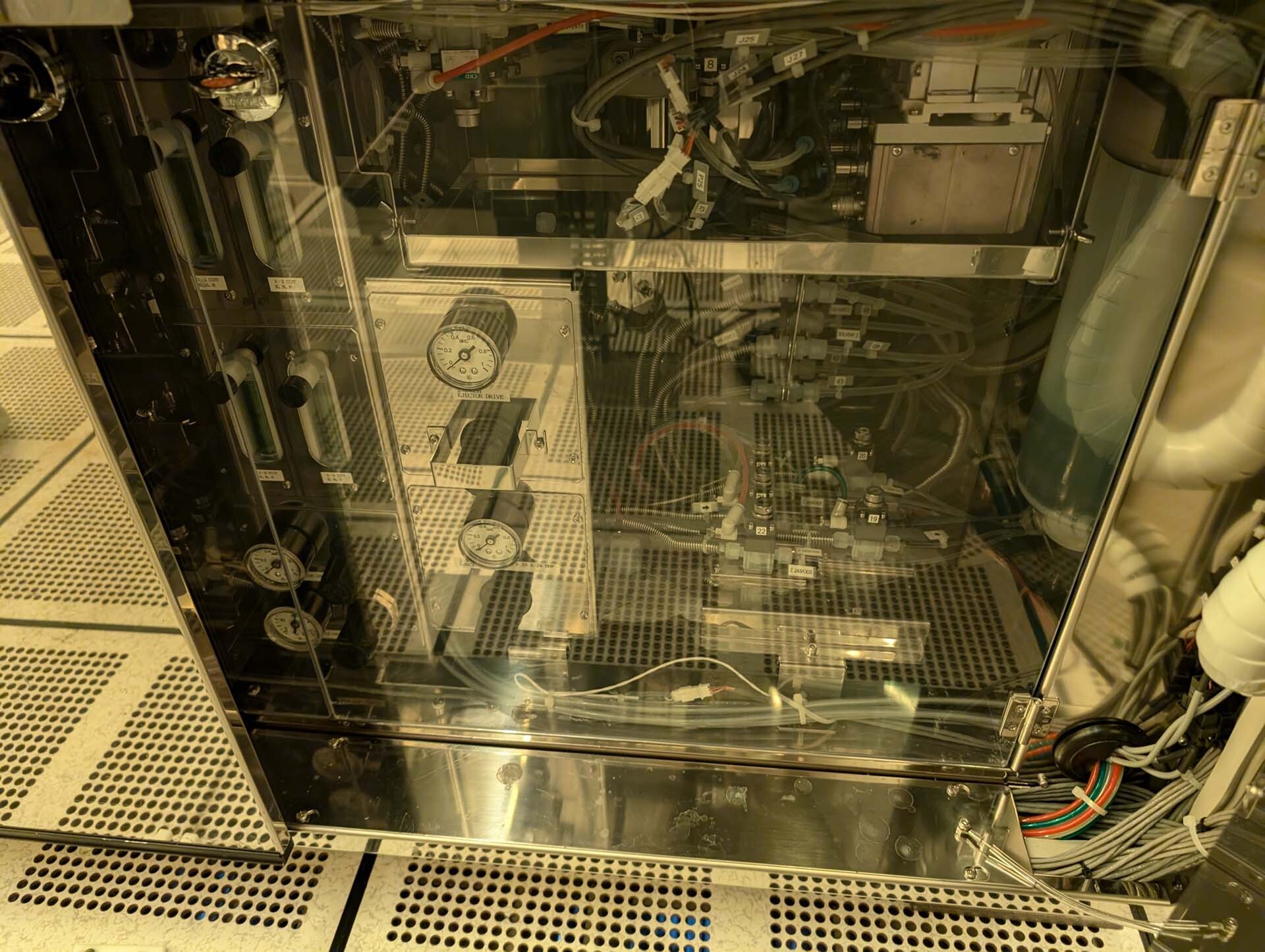 TEL / TOKYO ELECTRON Clean Track ACT 8 Photoresist used for sale price ...