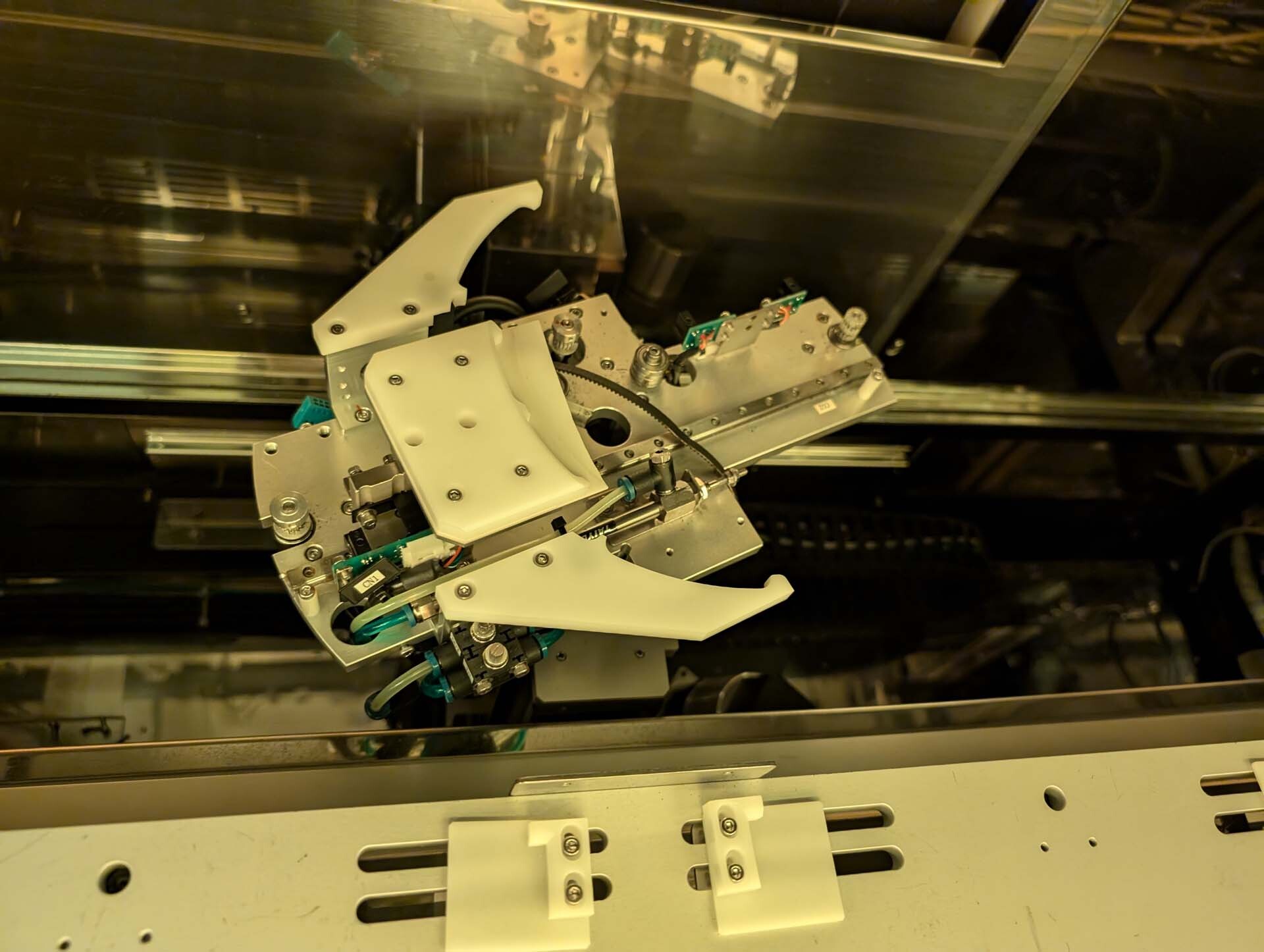 TEL / TOKYO ELECTRON Clean Track ACT 8 光阻 用于销售价格 #293767233, 2003 > 从 ...