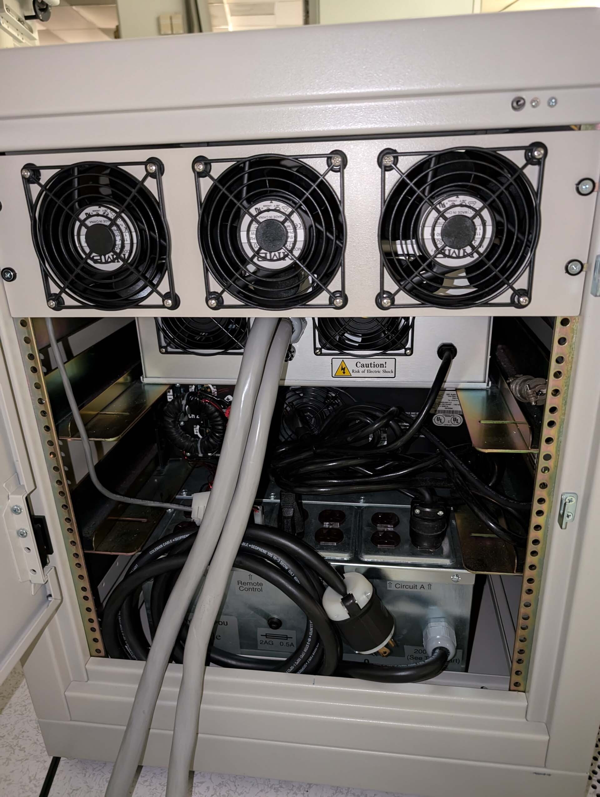 TERADYNE / EAGLE ETS 564 최종 테스트 장비 판매 가격 #293767706, 2002에 사용됨 > CAE에서 구매